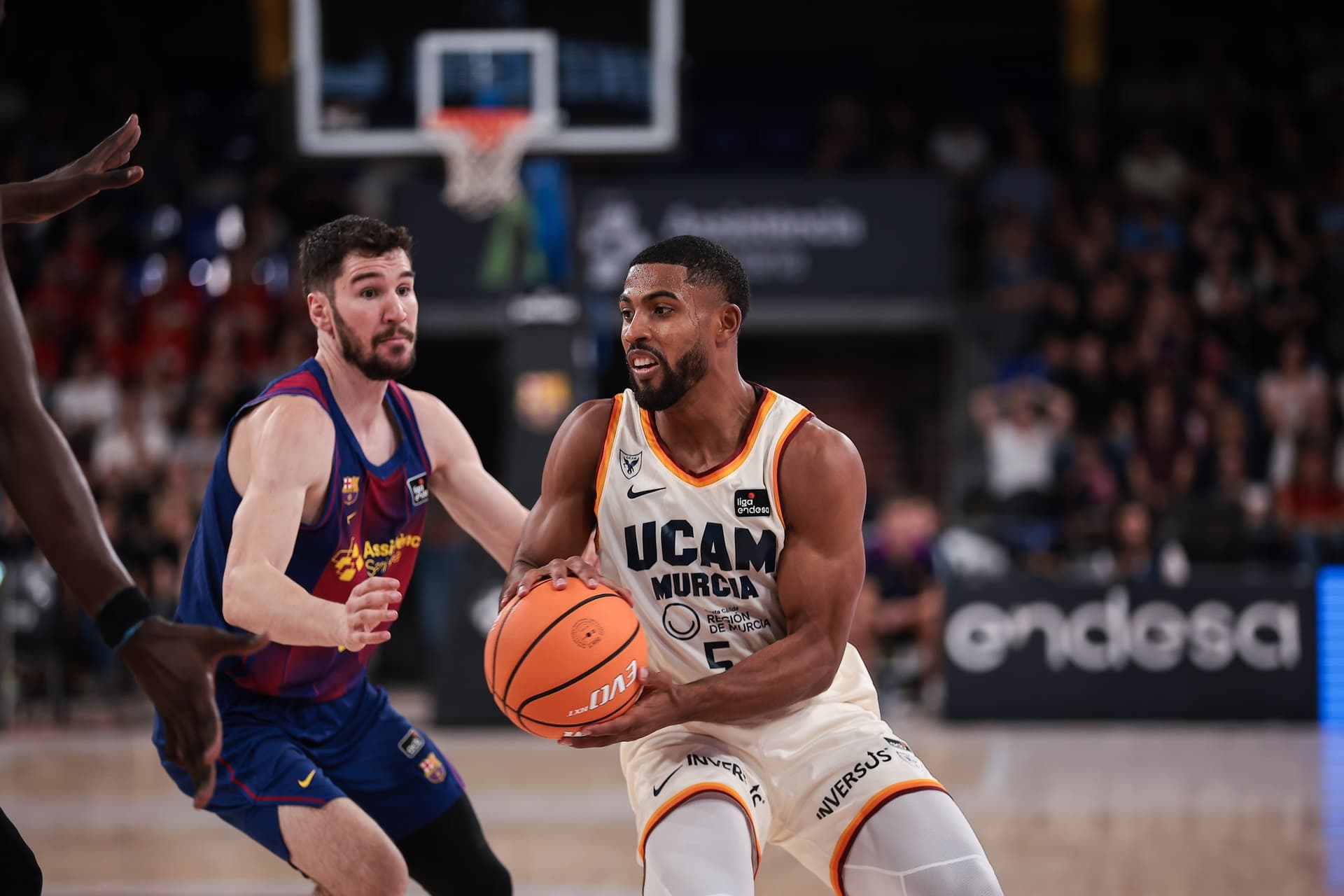 UCAM Murcia consigue vencer por segunda vez en el Palau | acb.com