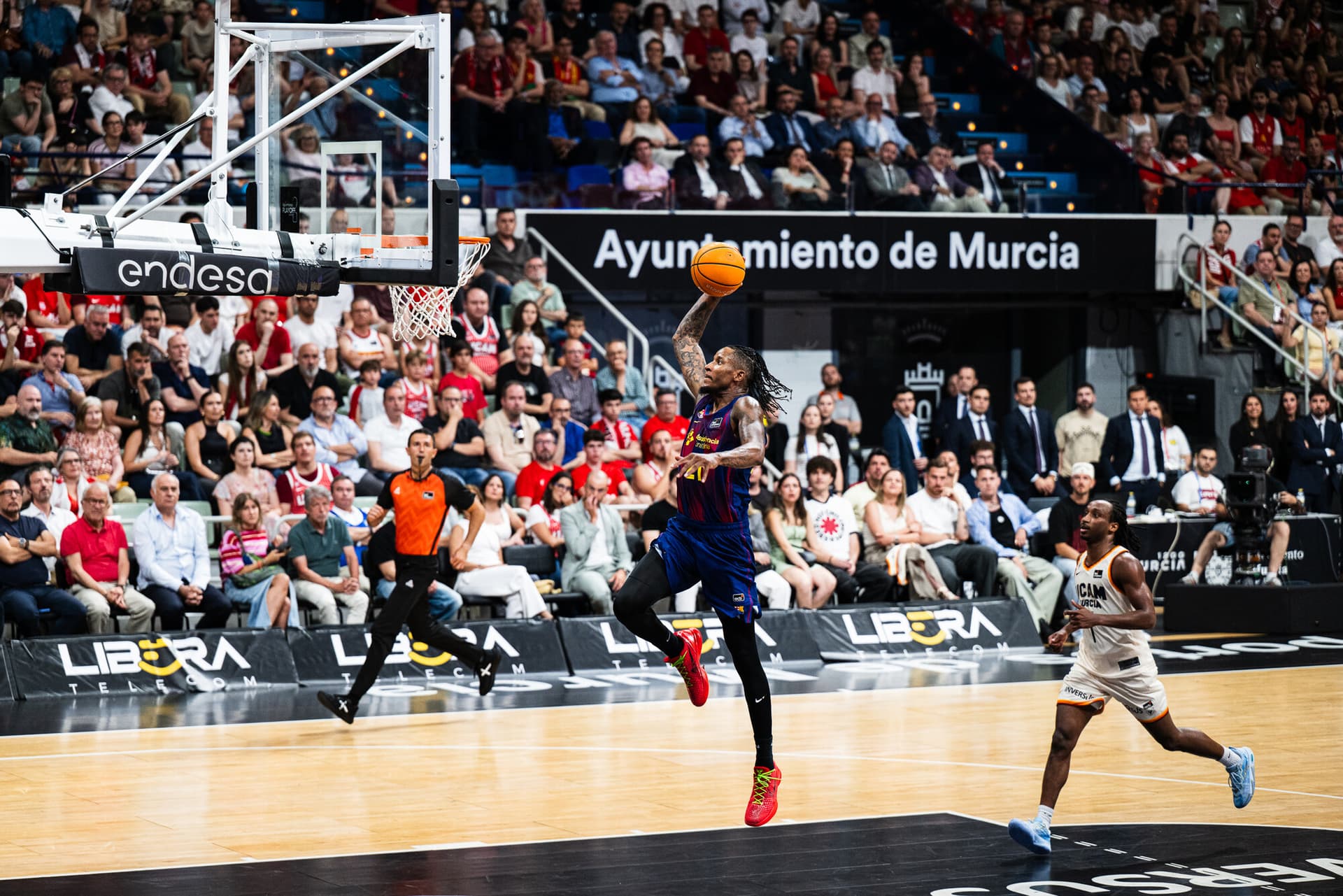 El Barça, potente e inspirado, a semifinales con otro triunfo claro en ...